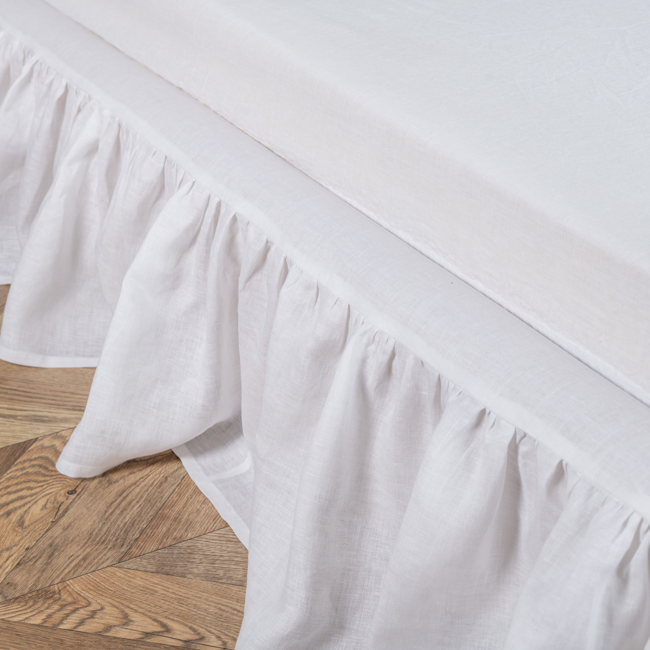 Linen Bed Valance with Gathered Ruffles and Cotton Decking - Single, D